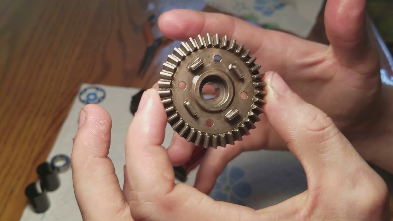 E revo 2.0 front and rear differentials first look - YouTube