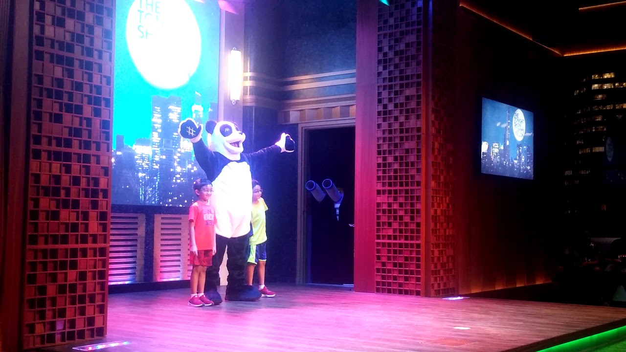 Hashtag Panda in Race Through New York Starring Jimmy Fallon - YouTube