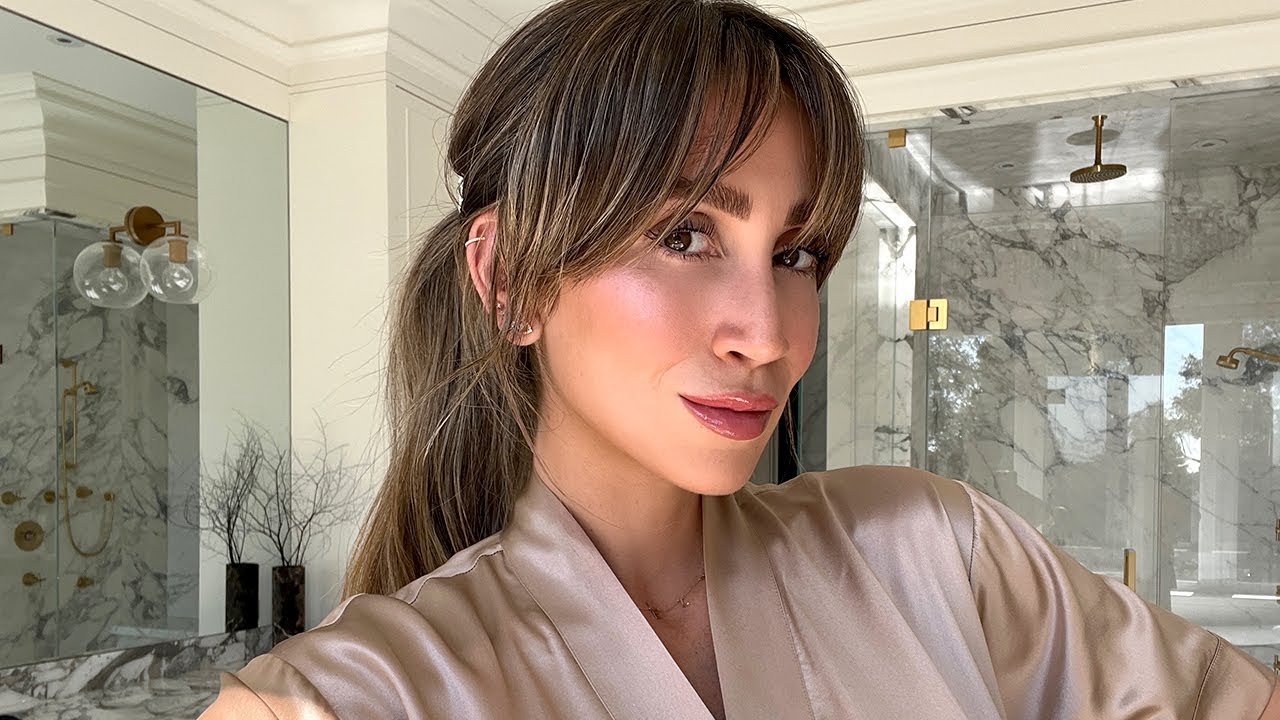 My ‘Clean Girl’ Makeup & Hydrated Skincare Routine - YouTube