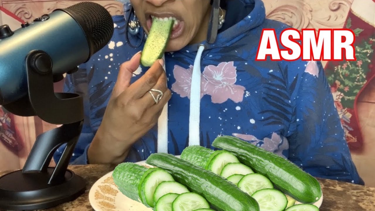 ASMR | CUCUMBERS 🥒 EATING w/ BWW SALT N VINEGAR - YouTube