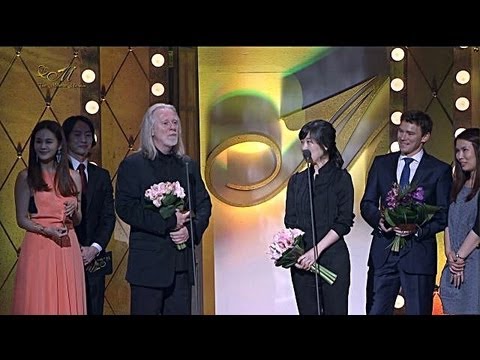 [The musical Awards] Best Director "Les Miserables, Laurence Connor ...