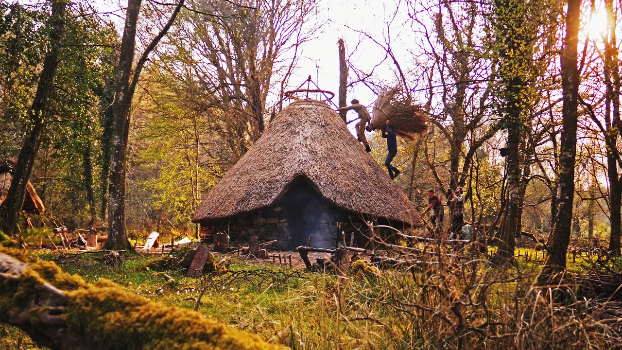 Bushcraft Build: Medieval House ready for 60 day Wilderness Living! (Ep ...