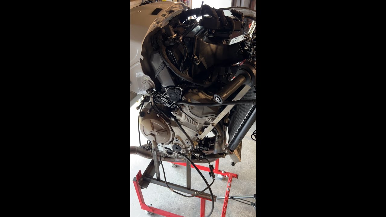 BMW S1000RR 2022 K67 on Engine Stand Startup - M1000 cluster code - No ...