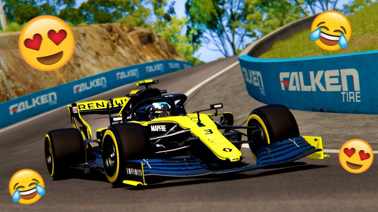 DRIVING AN F1 CAR AT BATHURST! (F1 Race at Bathurst) - YouTube