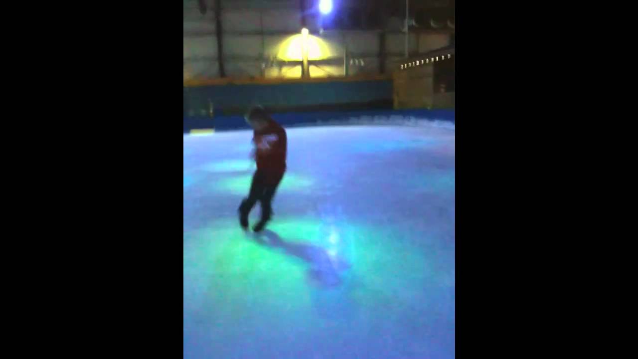 Jamie Ice Skating - Tamworth Snowdome Ice Rink - YouTube