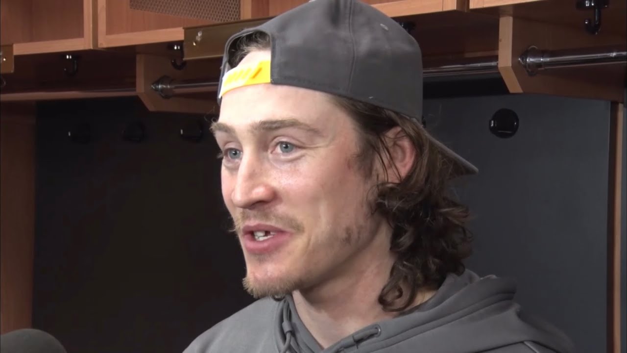 Tyler Bertuzzi on Ullmark and sticking up for each other - YouTube
