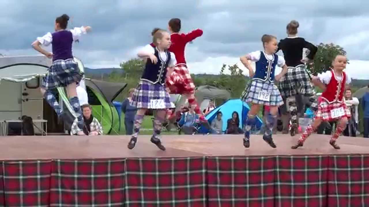 Scottish Dancing Highland Games Newburgh Fife Scotland - YouTube