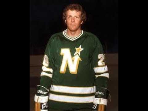 Tom Reid talks hockey and shows off his memorabilia - YouTube