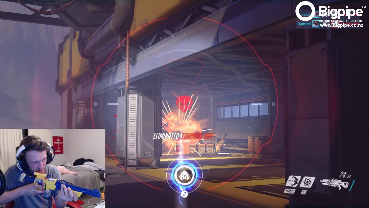 Testing out Widowmaker's Sniper Rifle! - YouTube