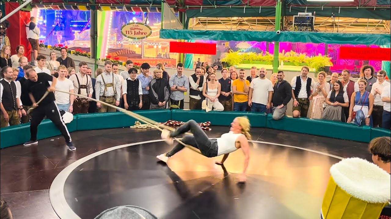 TEUFELSRAD DAMEN / SEXY GIRLS RIDE 12 / OKTOBERFEST MÜNCHEN 2023 ...