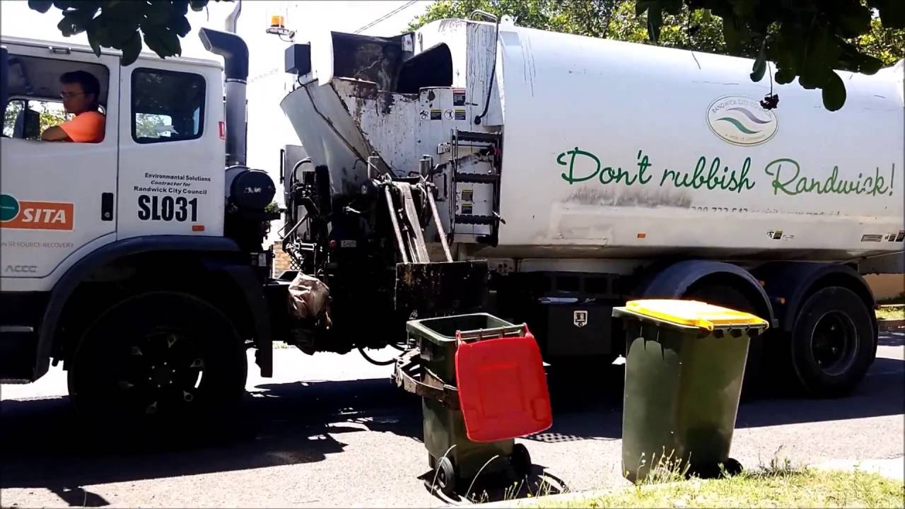 Randwick Garbage - SL031 *Mitch* - YouTube