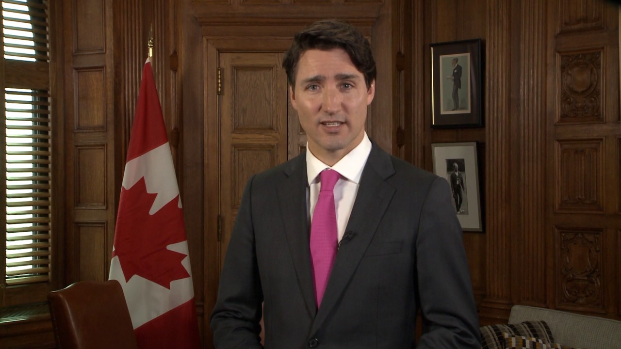 Prime Minister Justin Trudeau Support for #DayofPink 2017 - YouTube