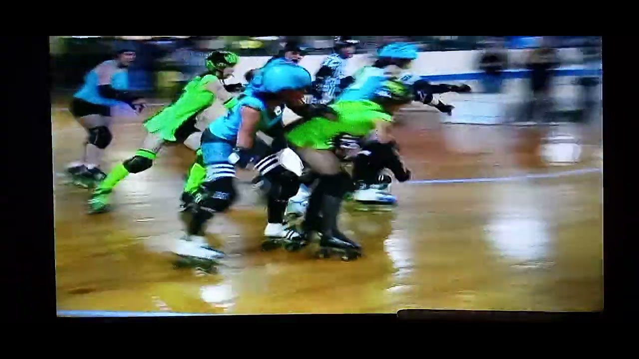 Roller Derby - YouTube