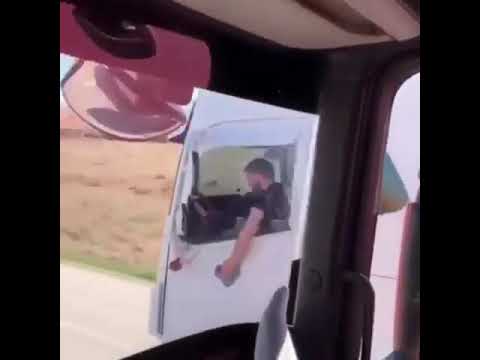 TANJU AKDOĞAN VOLVO FH 540 YOLDA İKEN TIRINI SİLİYOR /BİZDEKŞ HASTALIK GEÇİCİ DEĞİL/2020