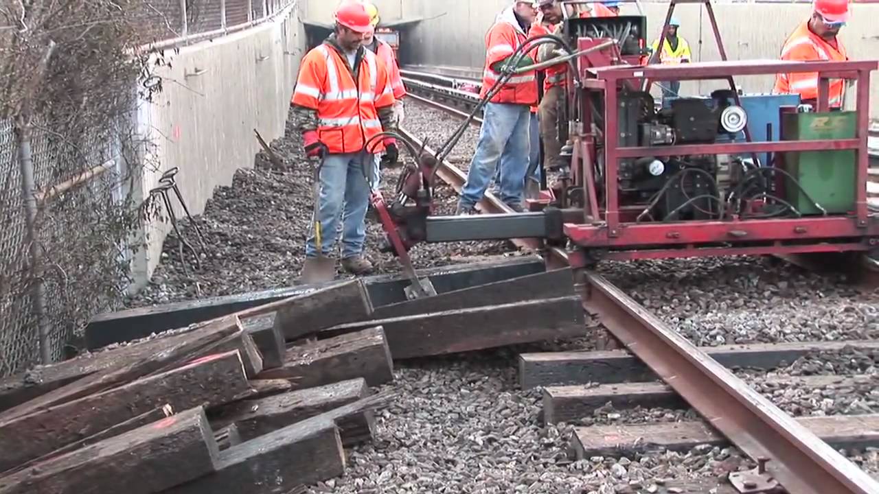 Metro MLK Weekend Track Work.mov - YouTube