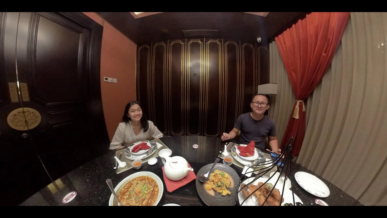 Dinner di Royal Eight Chinese Fine Dining JHL Solitaire - YouTube