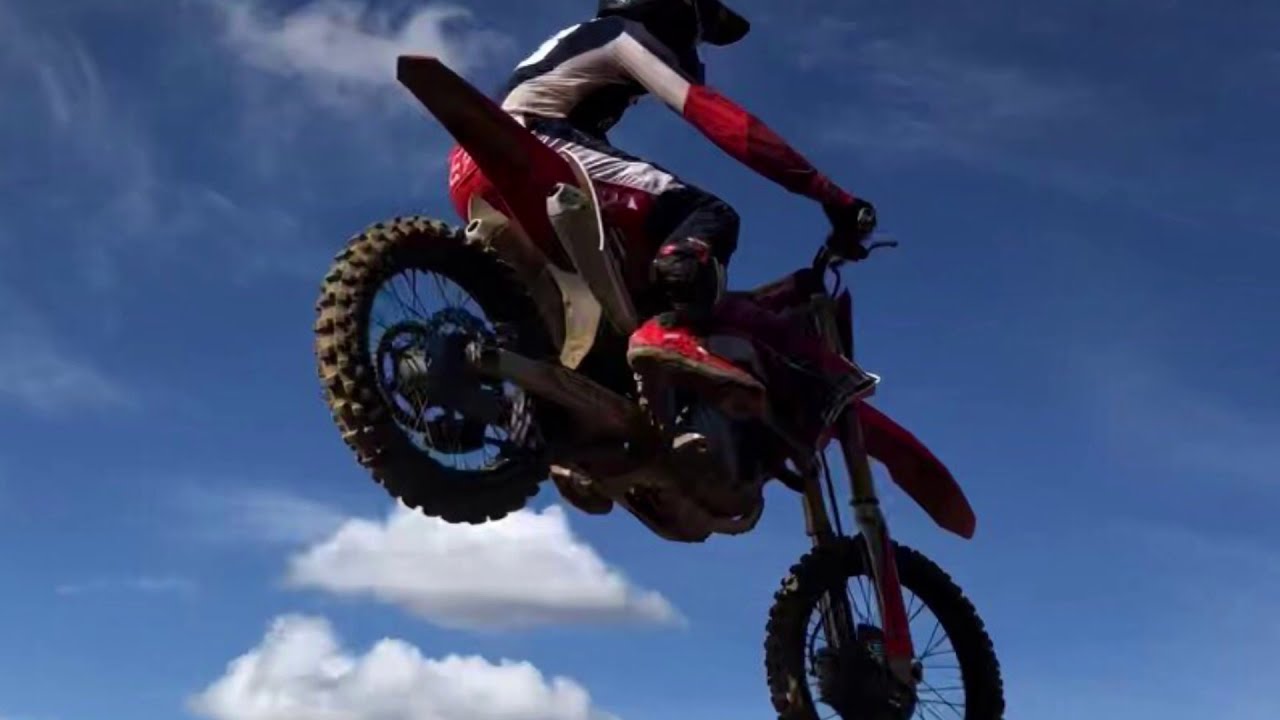 Clay Burns Race Day Raw GoPro Footage And Extra - YouTube