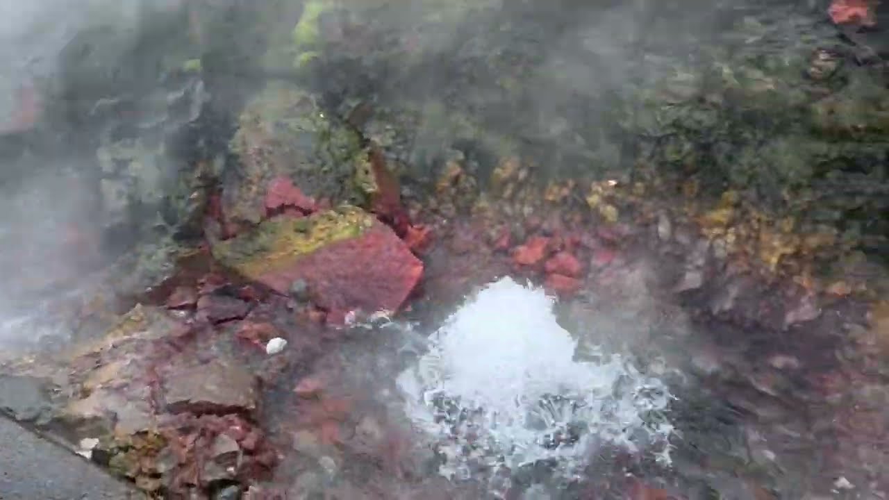 Deildartunguhver thermal spring - YouTube