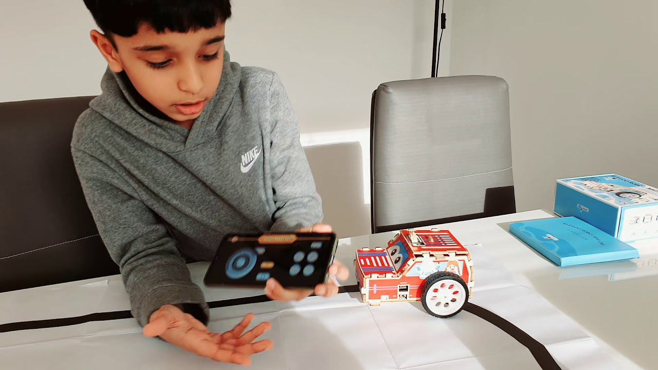 Elegoo Robot Mini Car by Shaurya - YouTube