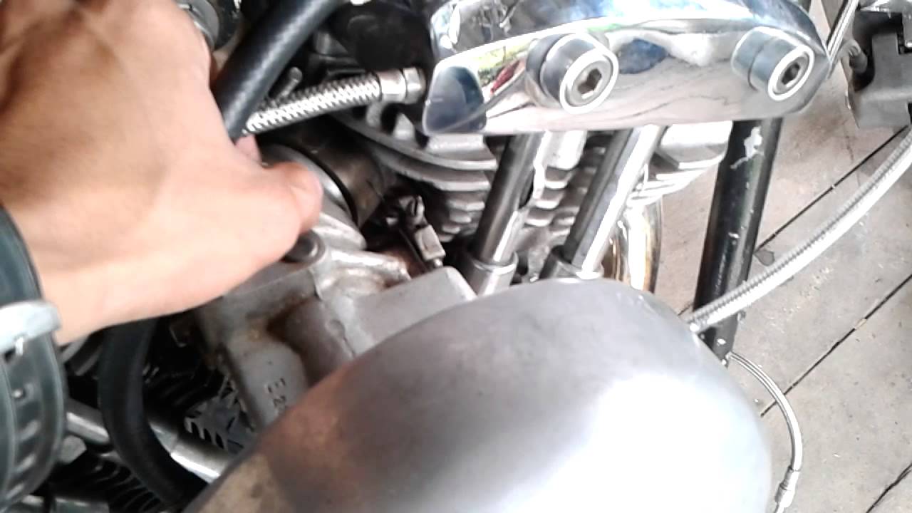 Harley-Davidson Shovelhead 1973 Kick Start - YouTube