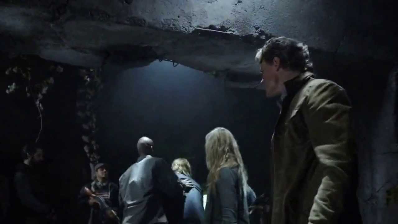 Weird Arrow Season 2 Scene - YouTube