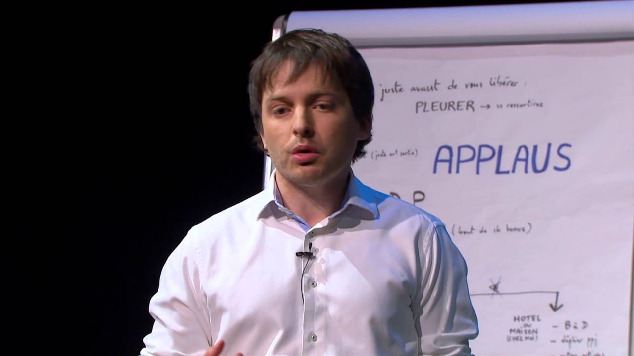 Humour : Chris Esquerre au Théâtre des Arcades de Buc - YouTube