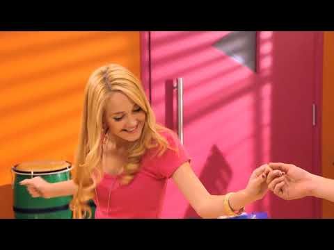 Violetta - Ludmiła i Tomas śpiewają razem Ahi﻿ estare. Odcinek 18. Oglądaj w Disney Channel!