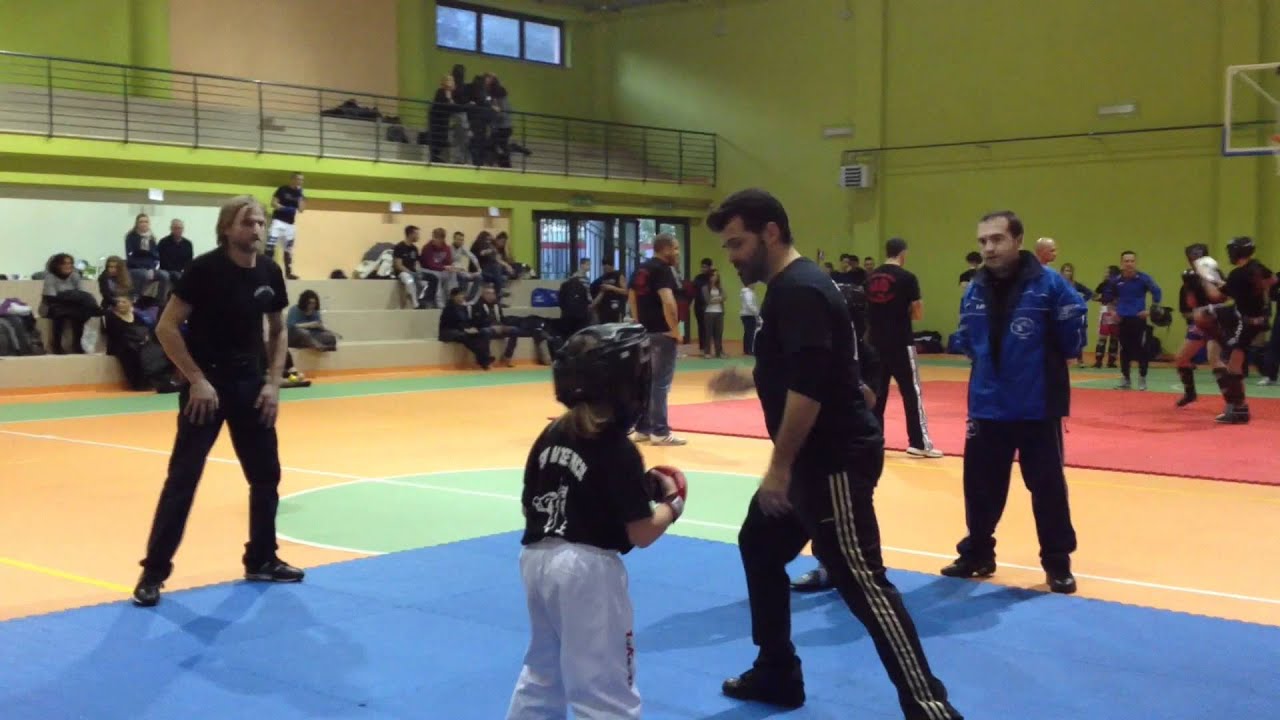 W.K.U. Kickboxing Michelle Di Capua Finale cat. -30Kg. Semi Contact (9 ...