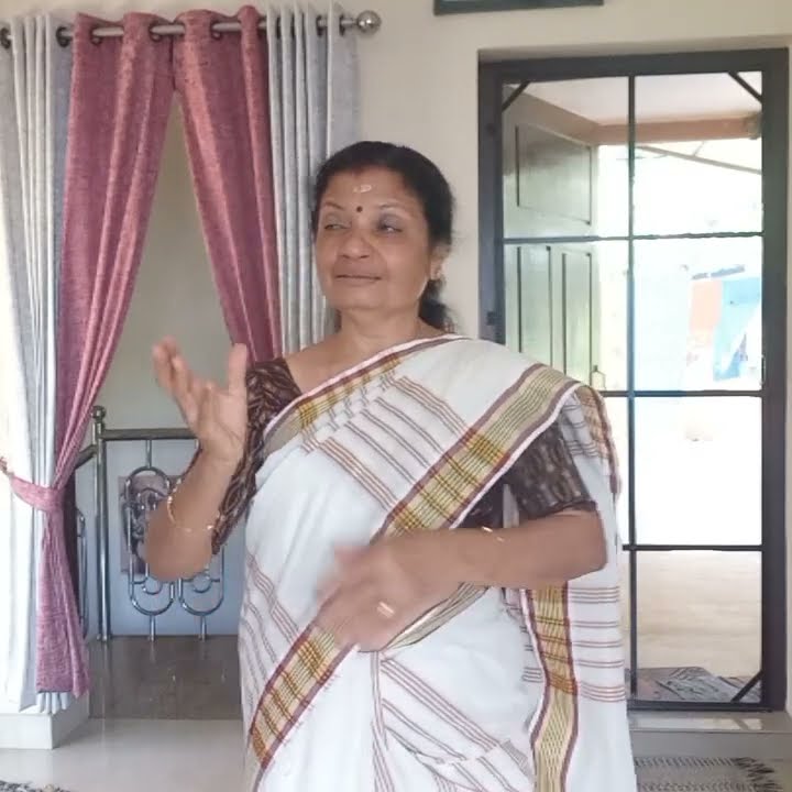 Omana Thinkal/Sheela Meñon /ഓമന തിങ്കൾ /cover Dance - YouTube