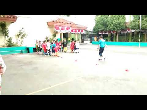 MIN 15 JKT BINTARO ESKUL FUTSAL - YouTube