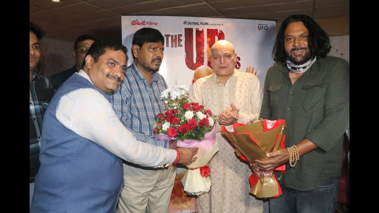 MP Ramdas Athawale praised performance of Manoj Joshi in The UP Files ...