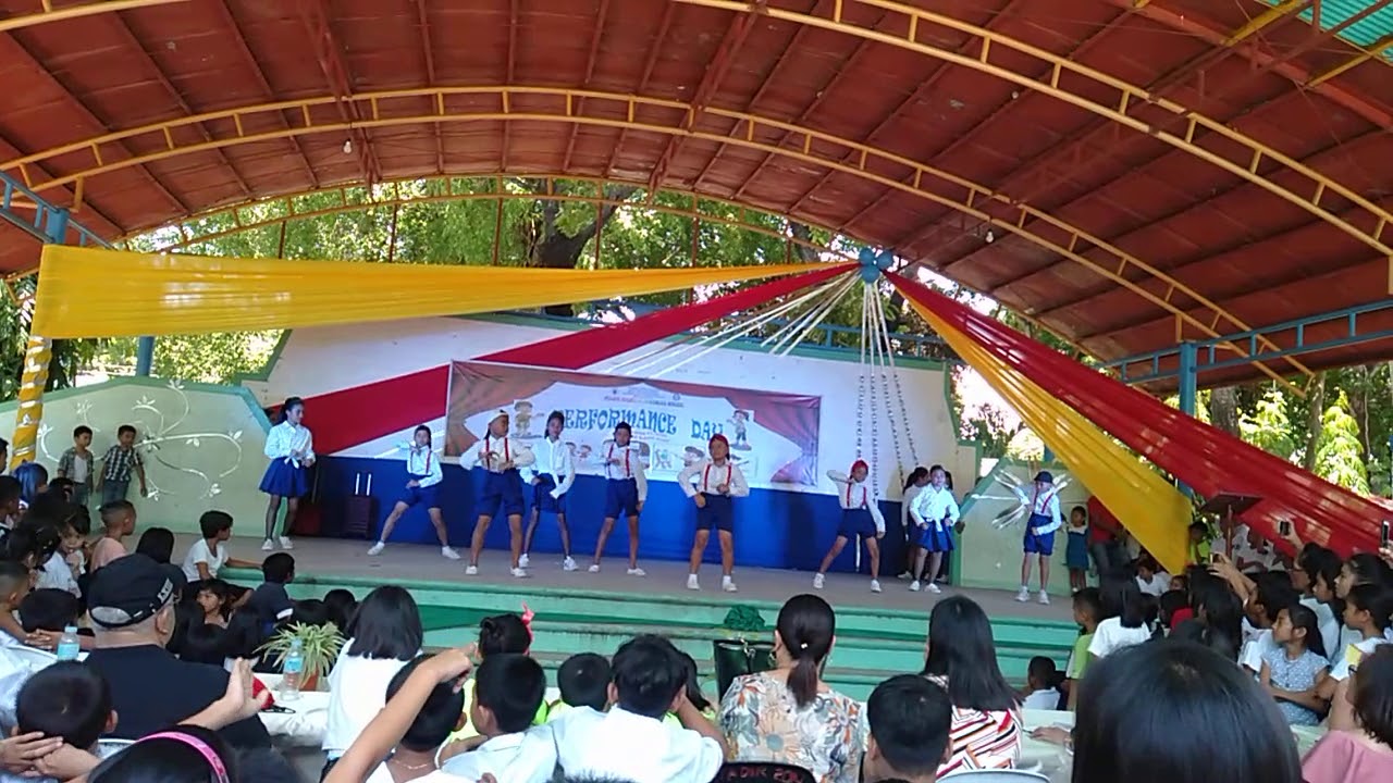 Performance Day - YouTube