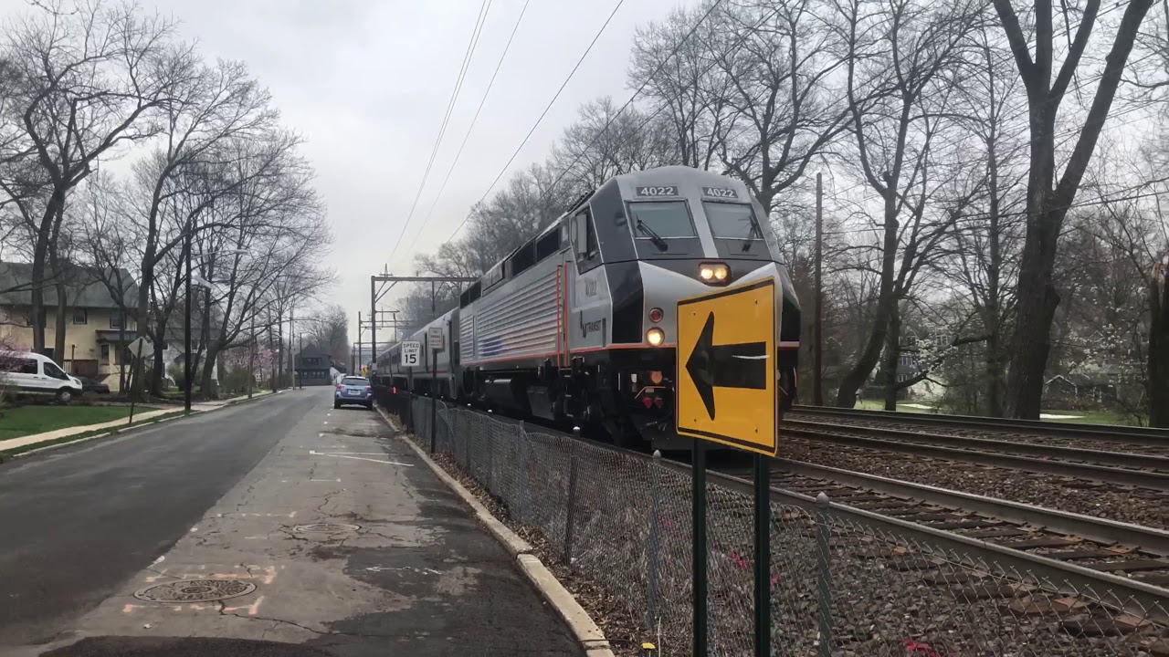 NJ Transit train 985 at Maplewood 3/30/20 - YouTube