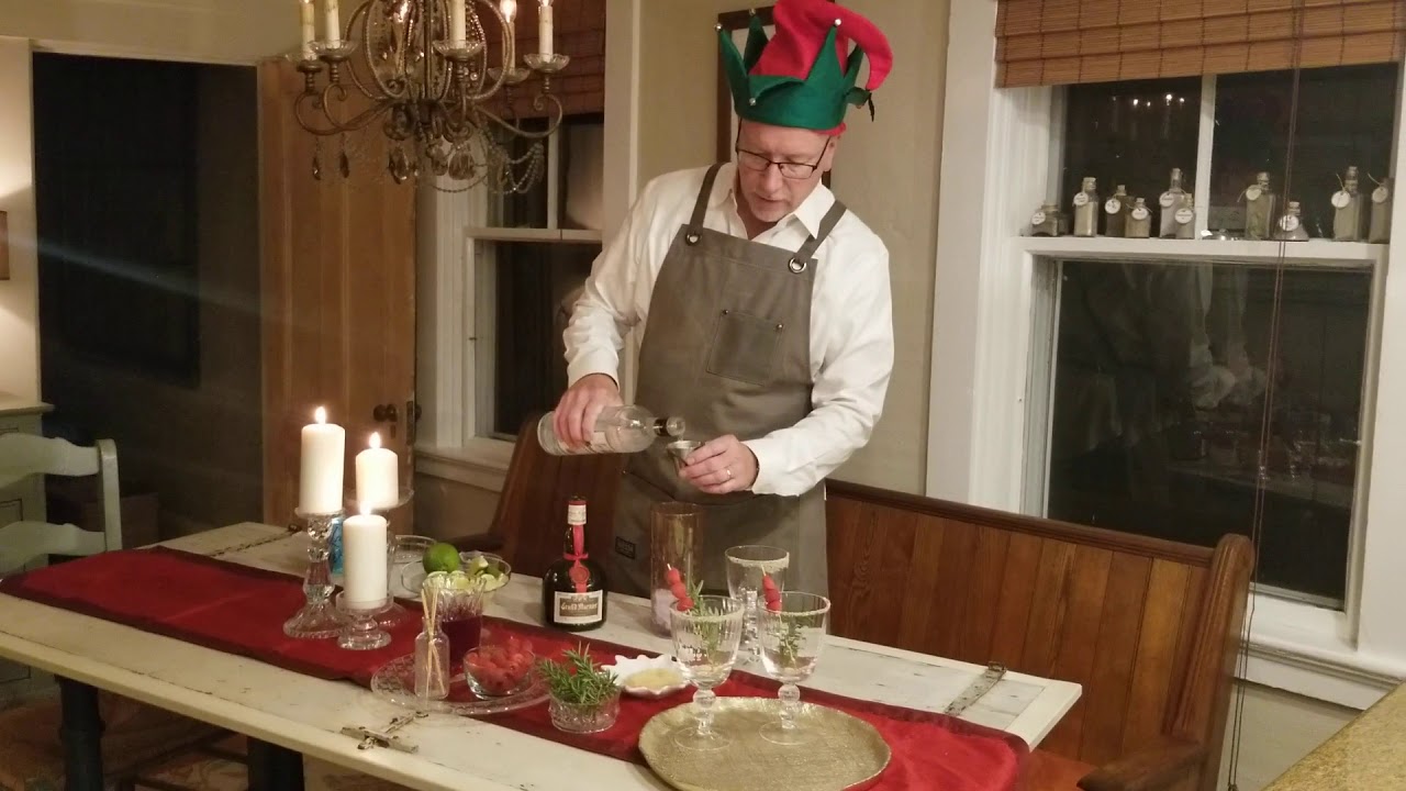 Santa's Clausmopolitan - YouTube