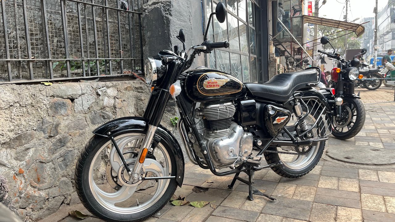Royal Enfield Bullet 350 Battalion Black colour 2024 | Bullet 350 most ...