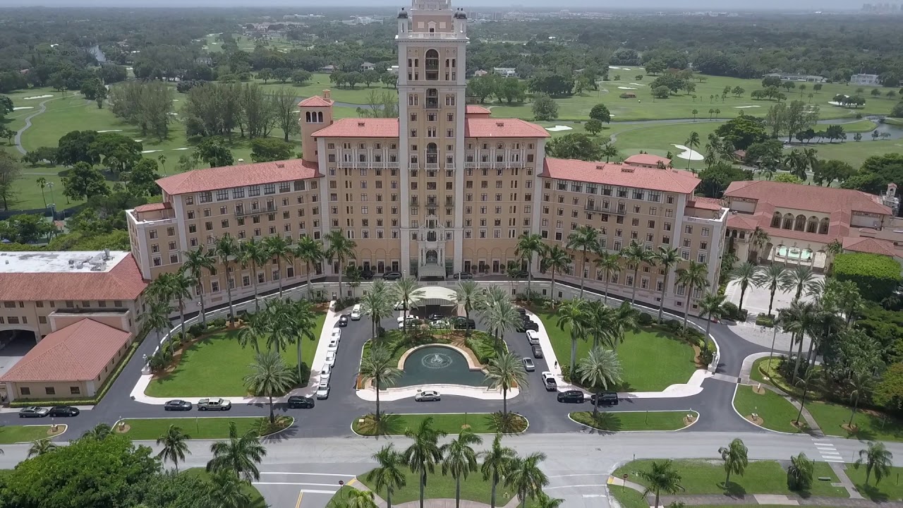 Biltmore Hotel Offers a Historic Walking Tour - YouTube