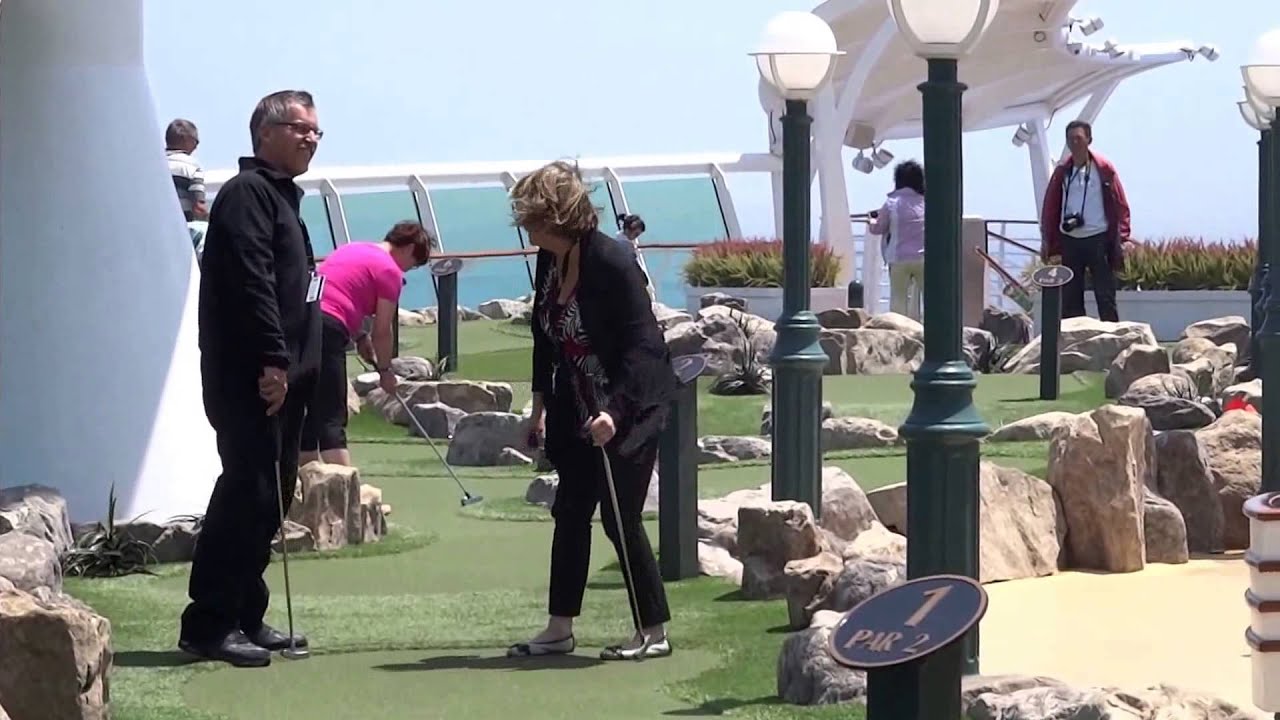 Voyager of The Seas Dunes Mini Golf Course - YouTube