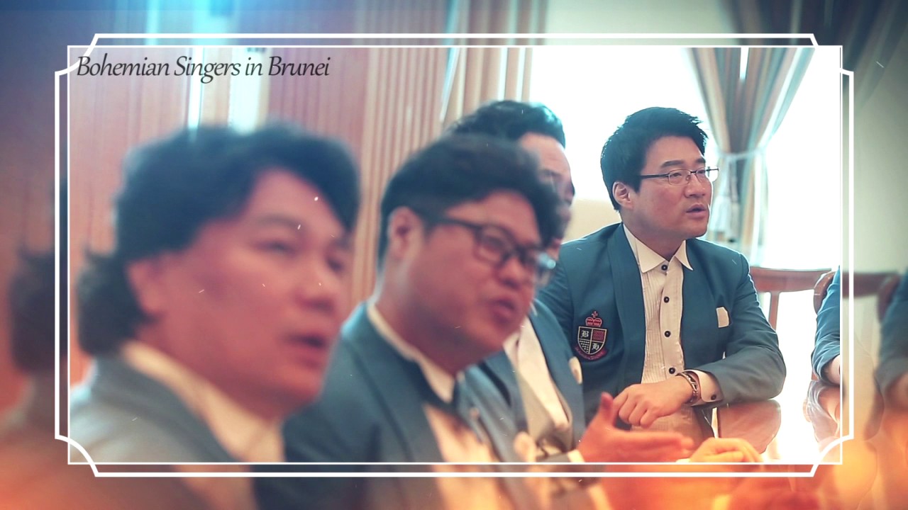 Bohemian Singers in Brunei - YouTube