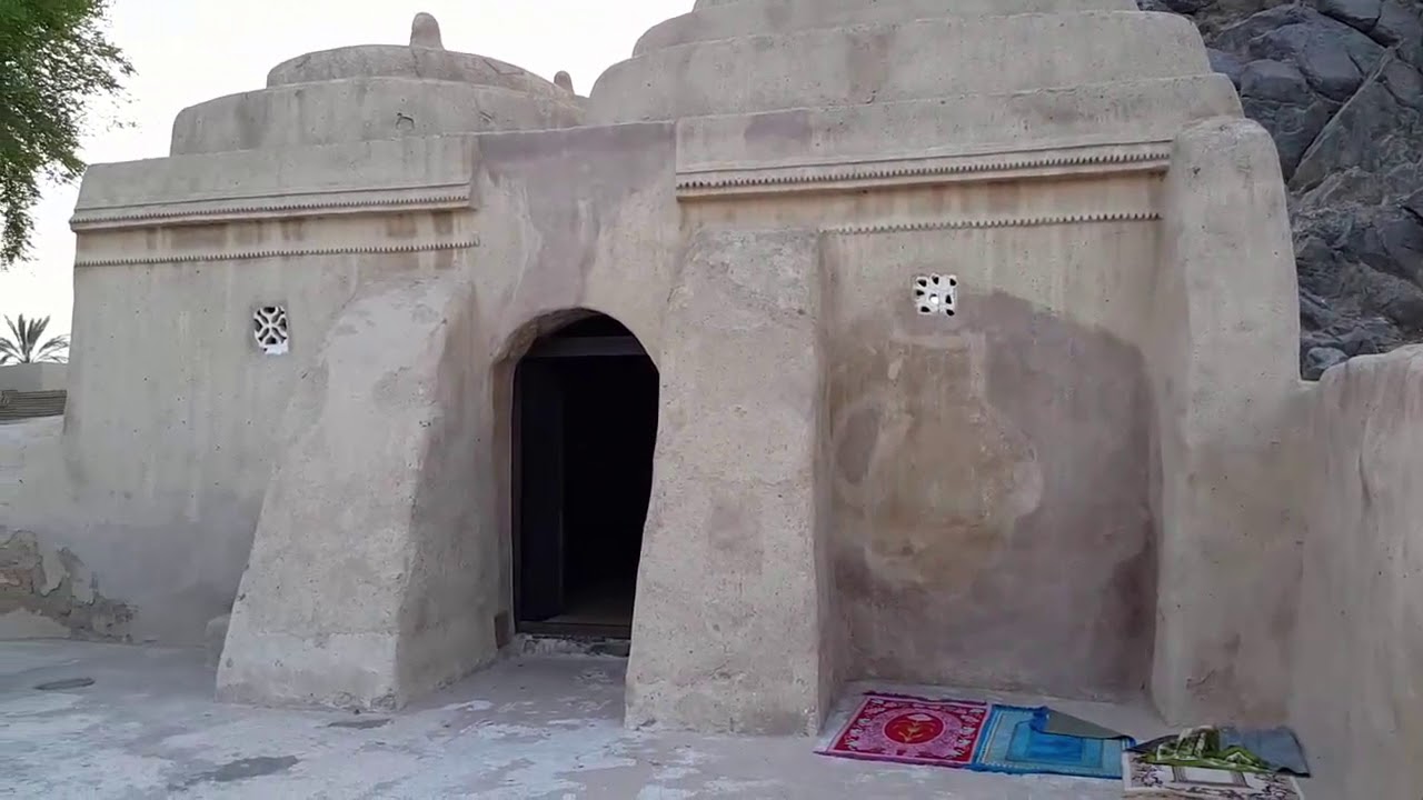 Al Badiyah Mosque || 570 Years Old Mosque Fujairah UAE - YouTube