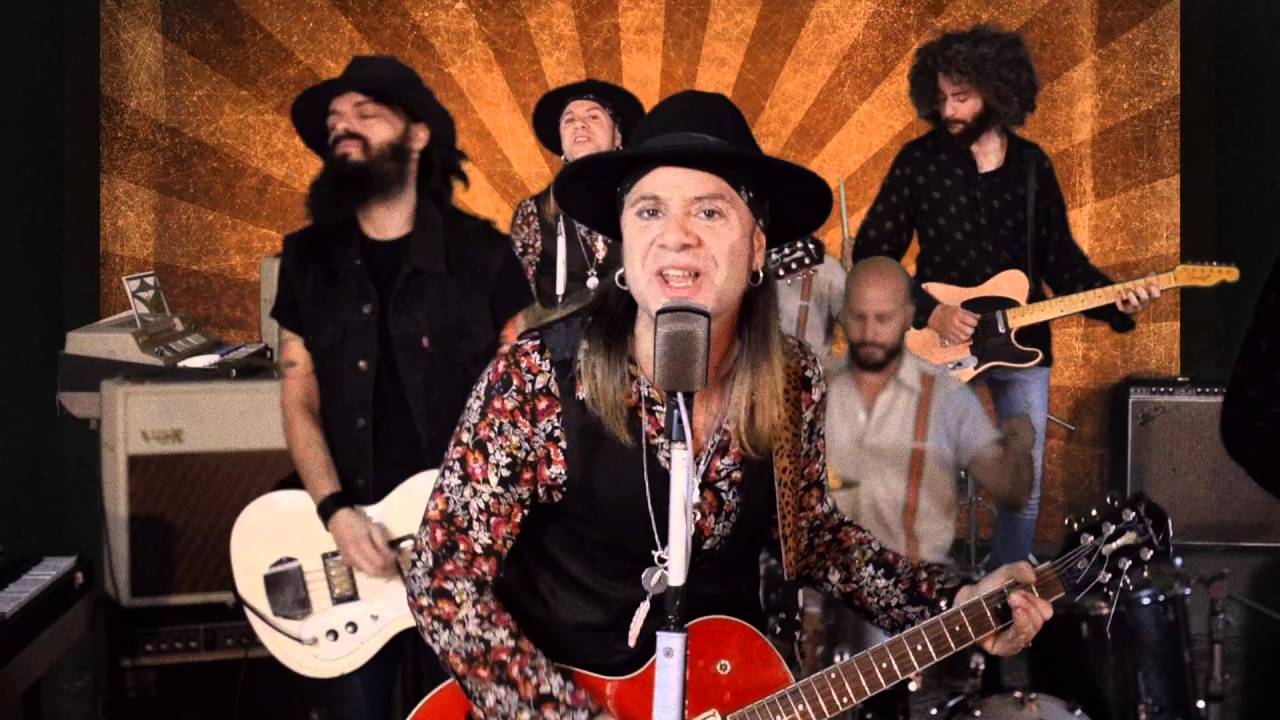 The Lu Silver String Band - Life is a Strange Game [Official Video] - YouTube