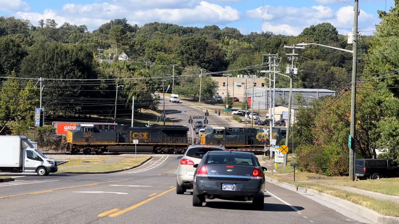 Double Trolls: CSX 7213 Leads B638 & NS 1120 Leads 50Z on 10/2/23 - YouTube