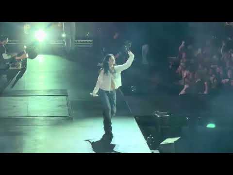 Lorde - Green Light - Live in Brooklyn, NY 12/16/25