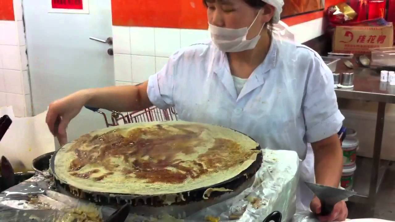 Making Beijing pancake - YouTube