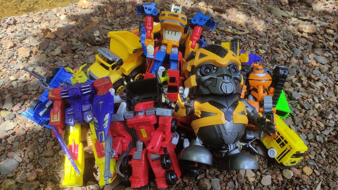Seru..Menemukan Tumpukan Mainan Robot Gundam Mobil Tritan Galaxy Truk ...
