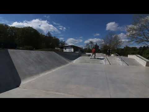 Inline Skating - Jump Up, Mute Grab Drop, Crossover and Parallel Turns - YouTube