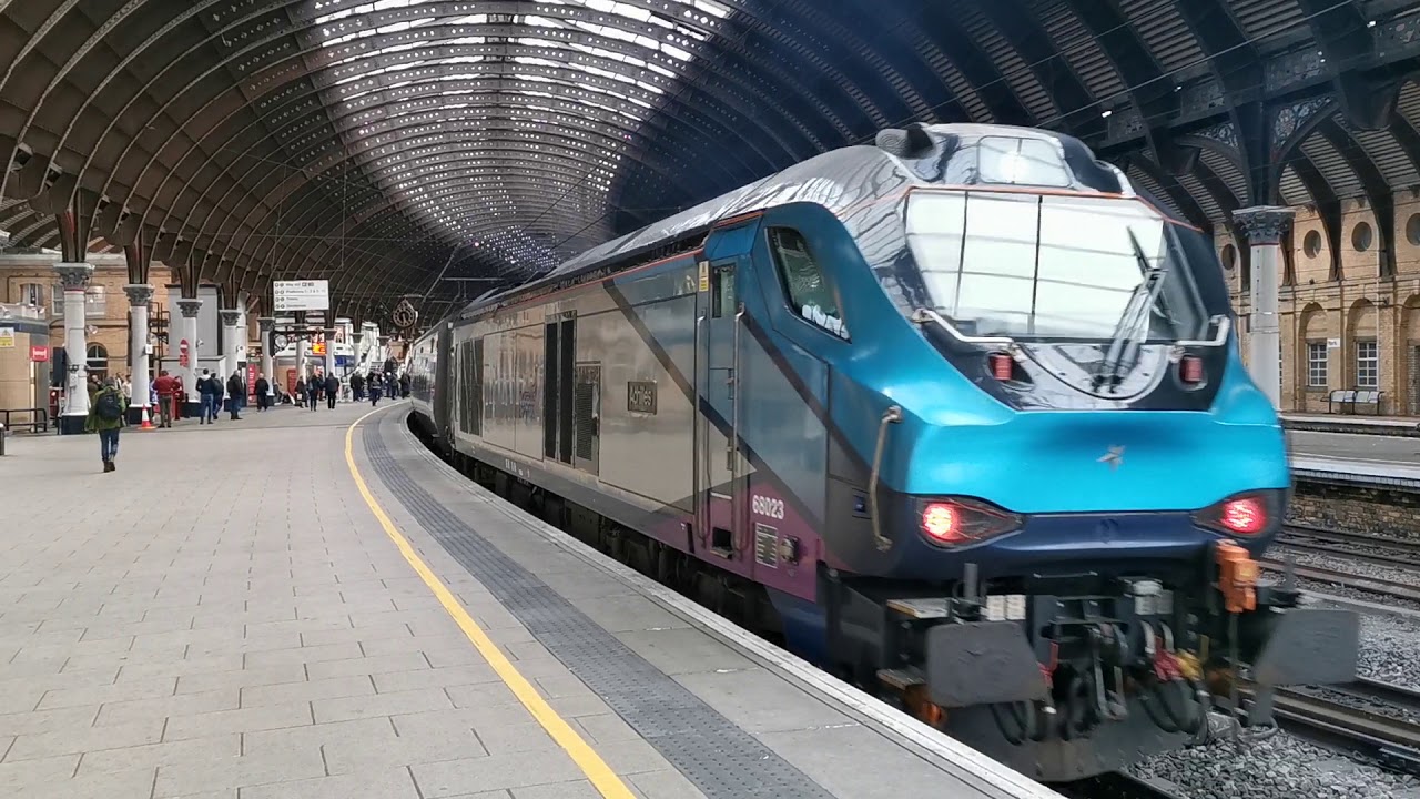 Tpe mk5 and 68023 departing york - YouTube