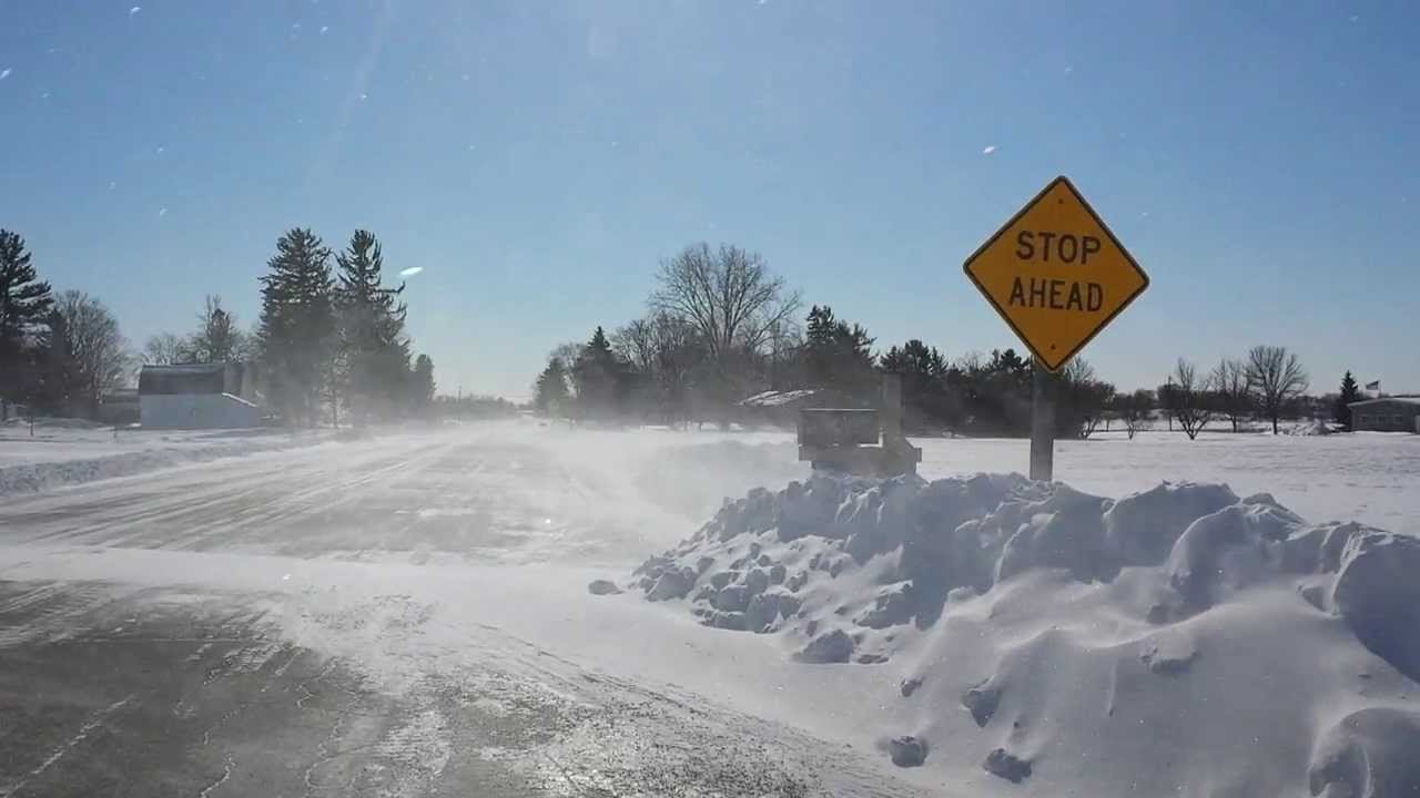 Blowing & Drifting Snow - County Hwy DE near S. Beaver Dam - 012714 ...