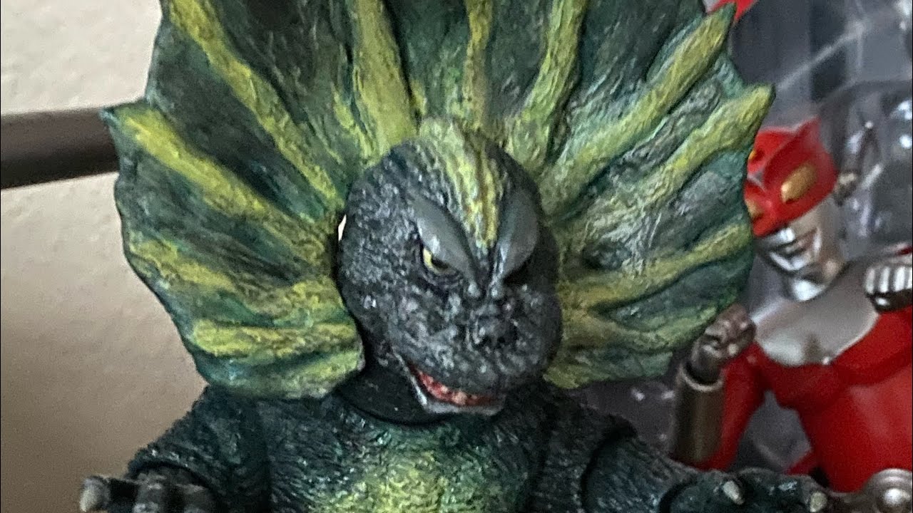 How I made my custom Neca Jirass (or Jirahs) from Ultraman - YouTube