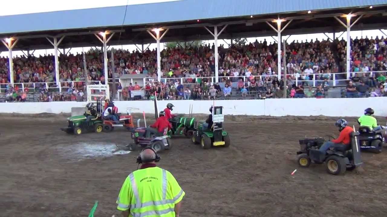 Wright County Garden Tractor-Lawnmower Demo Derby 2013 - YouTube
