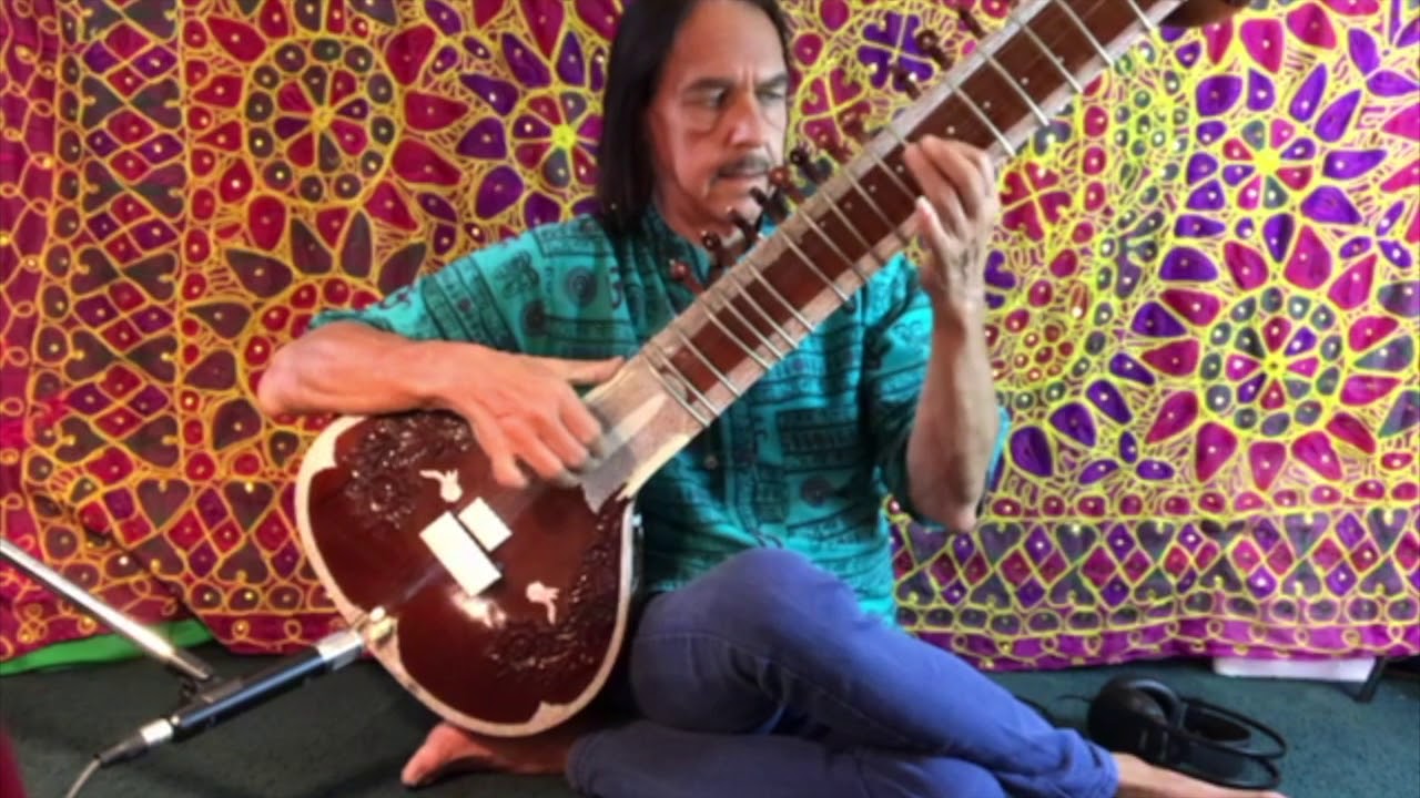 Demo video of a nice entry level Sitar, Great Sound! - YouTube